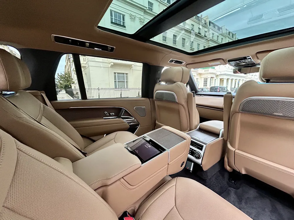 Luxury Chauffeur London | Range Rover Long Wheelbase Autobiography | Simber